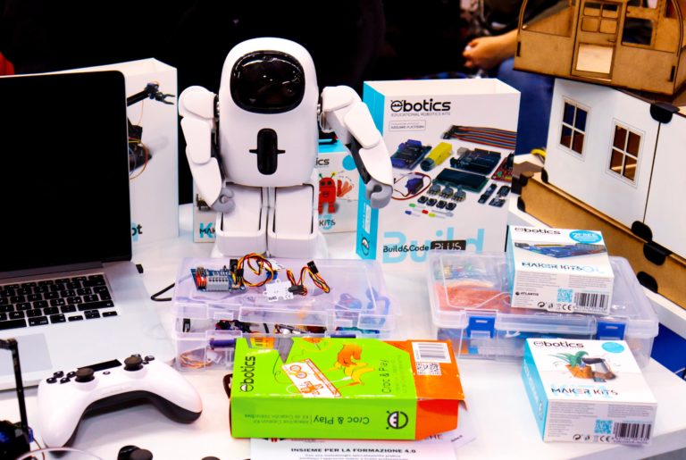 子供向け！オススメのプログラミングおもちゃ7選 | TechChance! 公式ブログTechChance! 公式ブログ